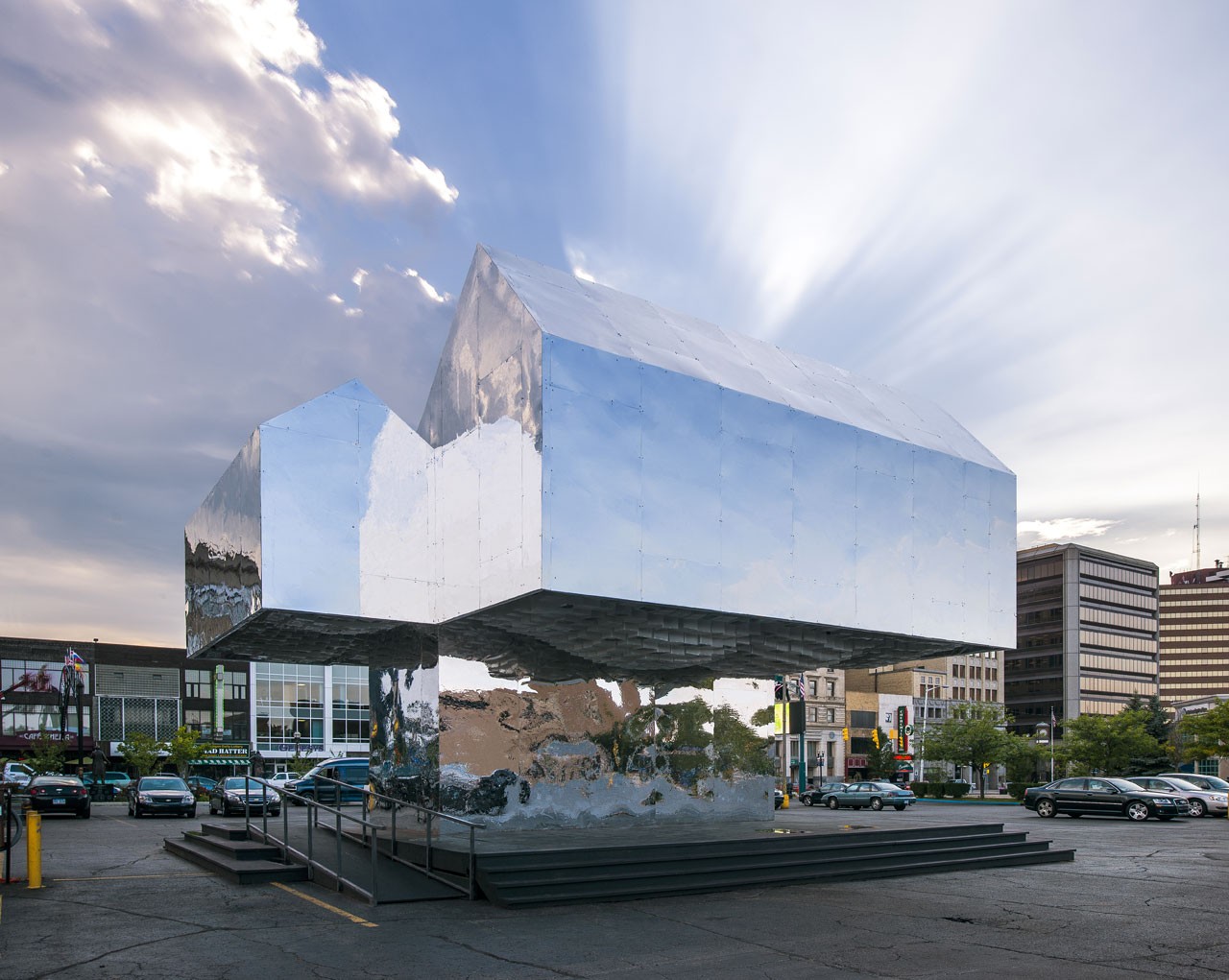 Reflections and mirrors in architecture – BE OPEN BLOG